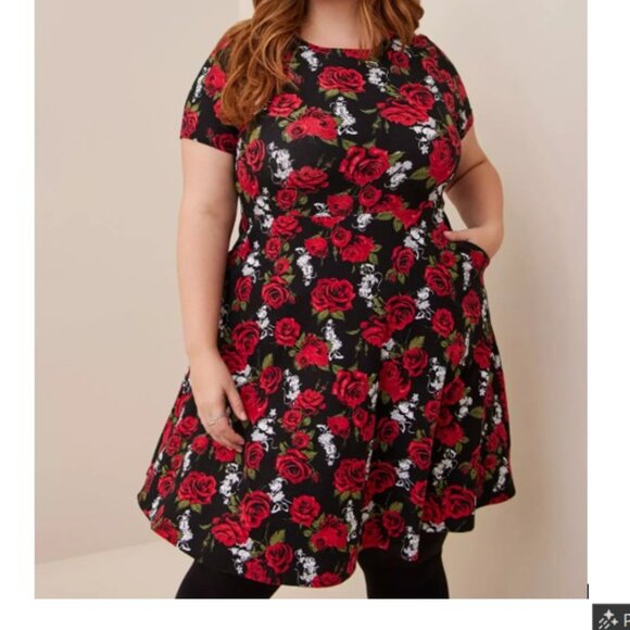 Disney | Dresses | Torrid Disney Minnie Mouse At The Knee Foxy Cut Out ...